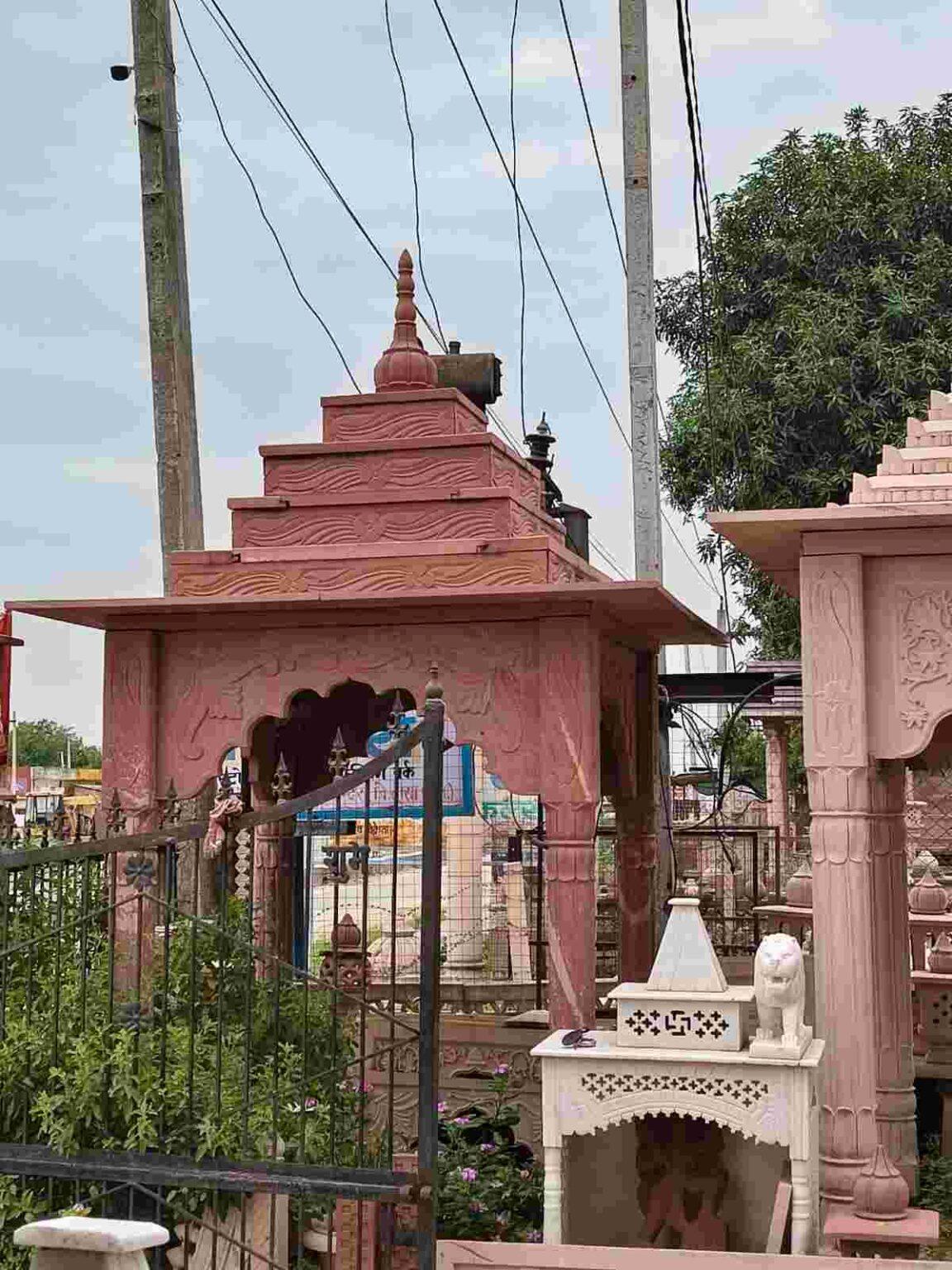 Top Red And Pink Sandstone Chatri – Premium Quality 2025
